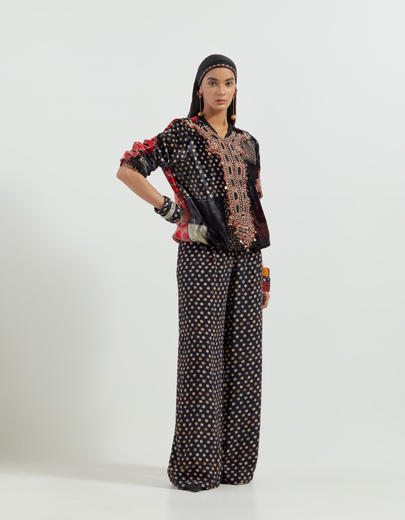 ZAHRA SWEATSHIRT JACKET SET – Aseem Design Studio